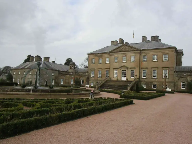 Robert Adam - Biography | Early Life, Art Career, Architectural Works